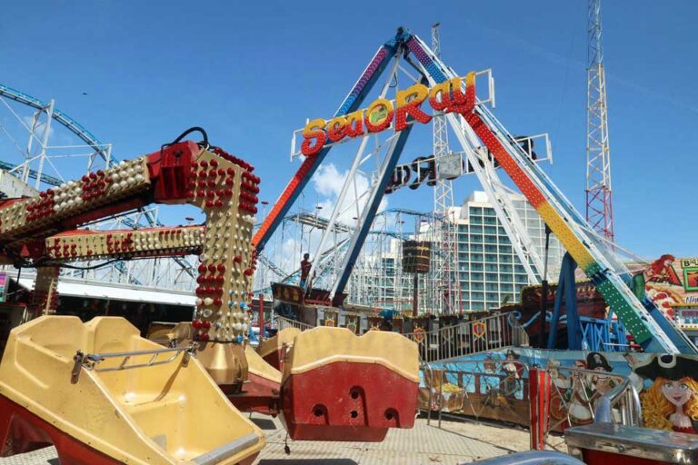 Daytona Beach Rentals | Fully Furnished Condominiums | Sunglow Resort